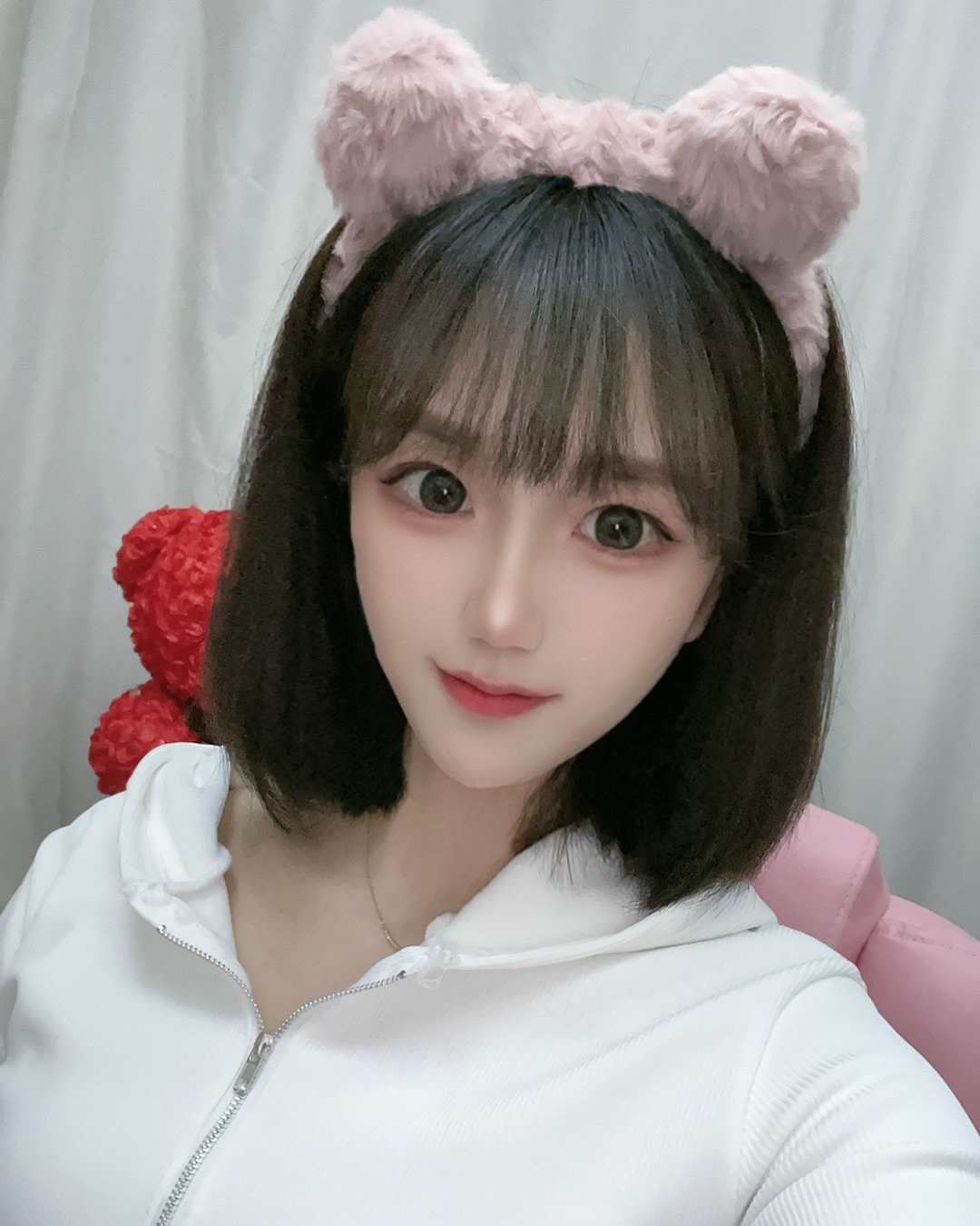 YY LIVE-中国最大的综合娱乐直播平台